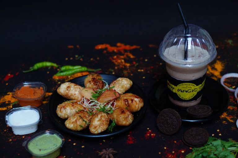 5 Top Reasons to Visit Momo Magic Cafe for Delicious Momos in Delhi ...